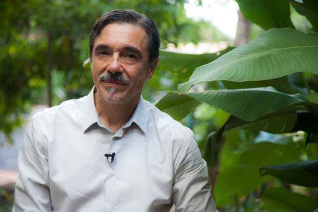 Ex-baterista dos Titãs, Charles Gavin fala sobre temporada do Brasil ...