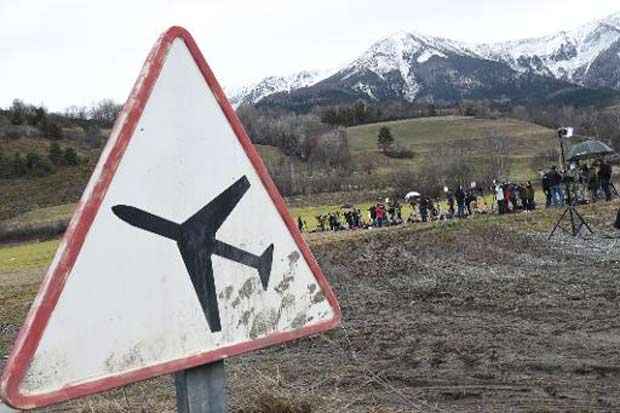 Copiloto da Germanwings praticou manobra de descida no voo de ida ...