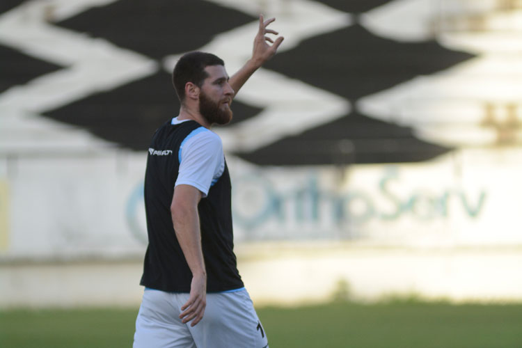 De olho no Botafogo, Danny Moraes quer Santa Cruz com cuidado para ...