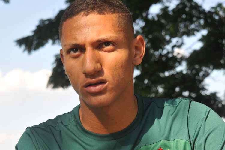 Vídeo: Richarlison exalta torcida do Coelho e diz que é possível sonhar ...
