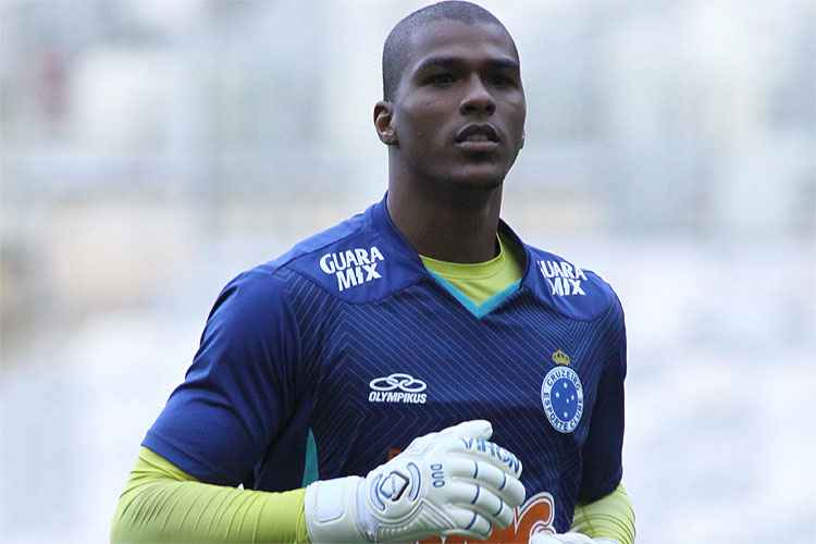 Após ser dado como morto, filho de Elisson, ex-Cruzeiro, reage a ...