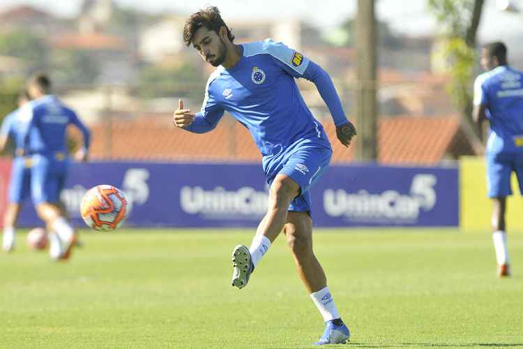 Cruzeiro empresta Patrick Brey ao Coritiba