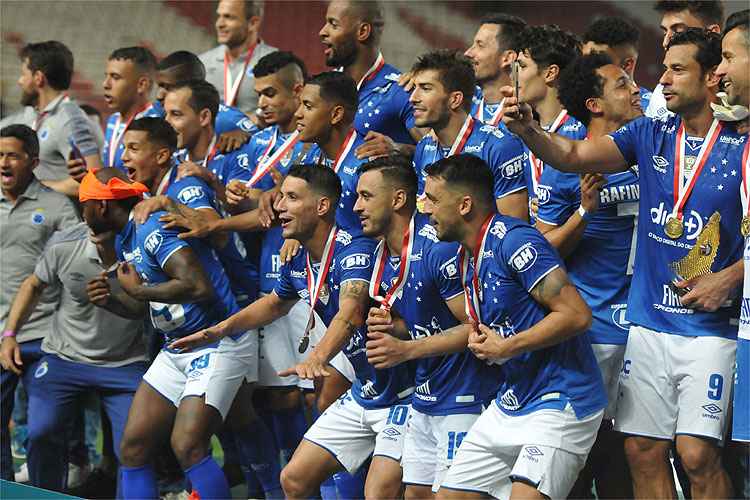 Com título, Cruzeiro mantém sequência de triunfos em mata-matas contra ...