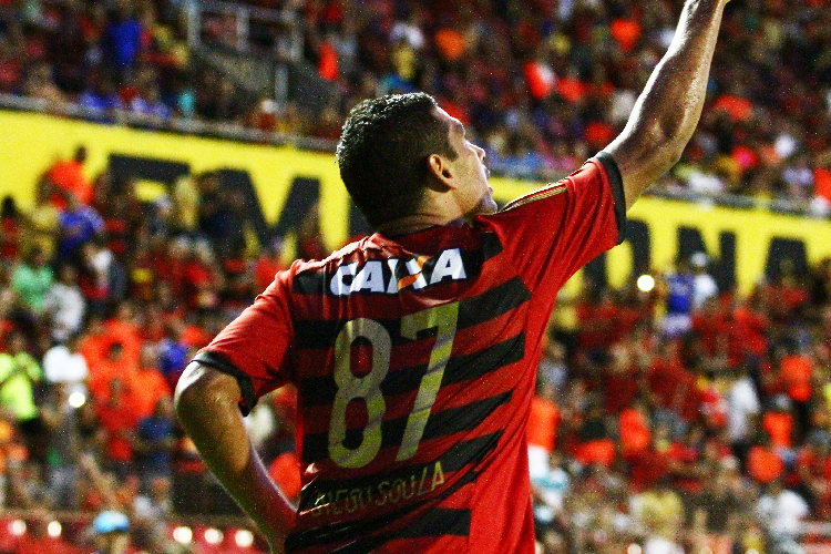 Em parceria com a Umbro, Sport tenta contratação de Diego Souza, diz ...